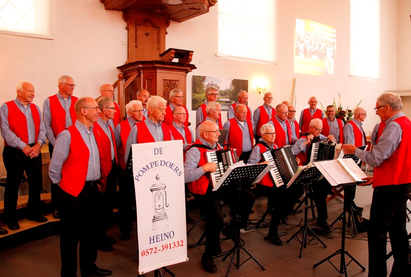 Foto’s Muziekestafette – Muziekestafette Heino